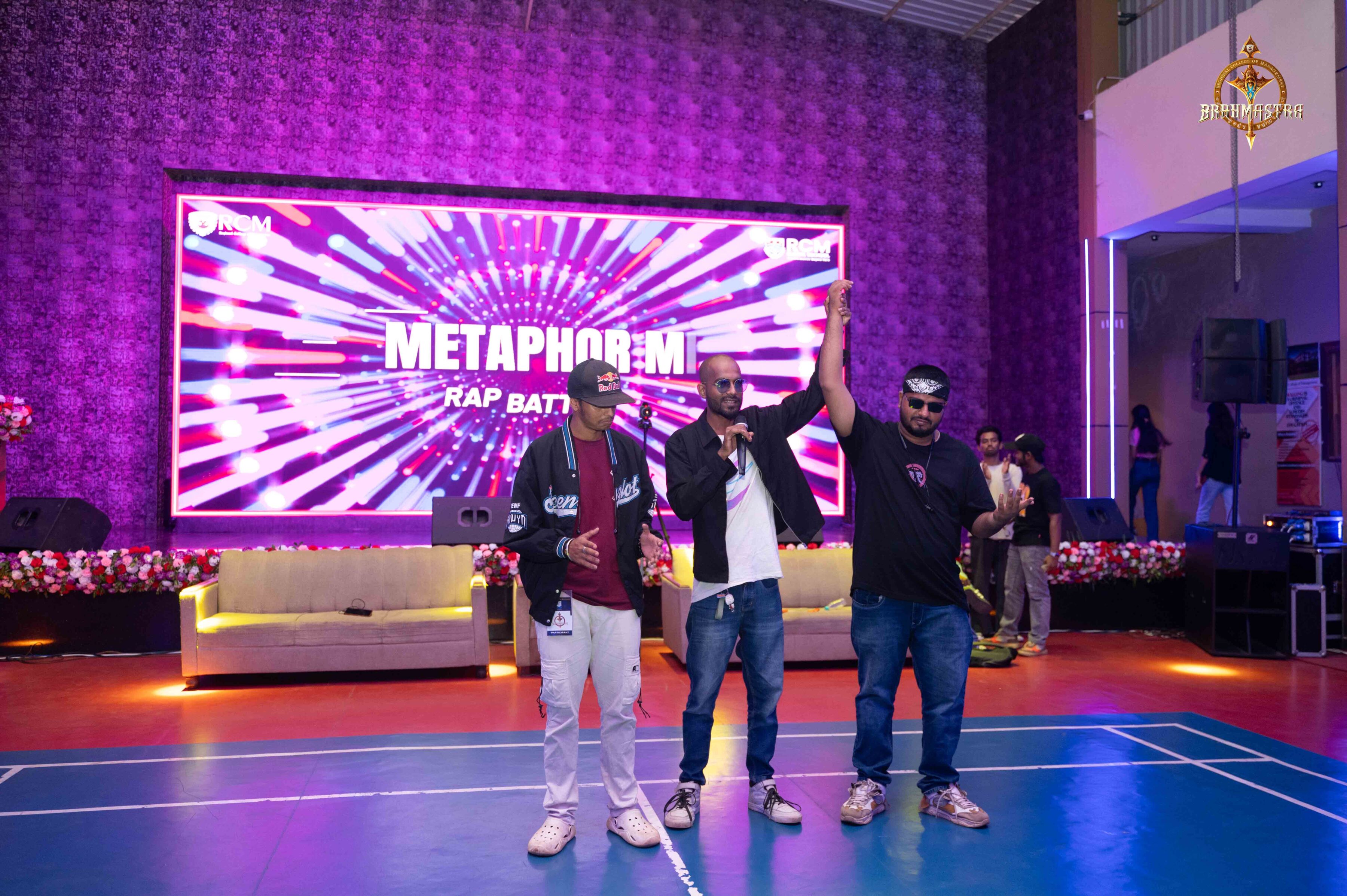 METAPHOR MIC - Regional College Of Management