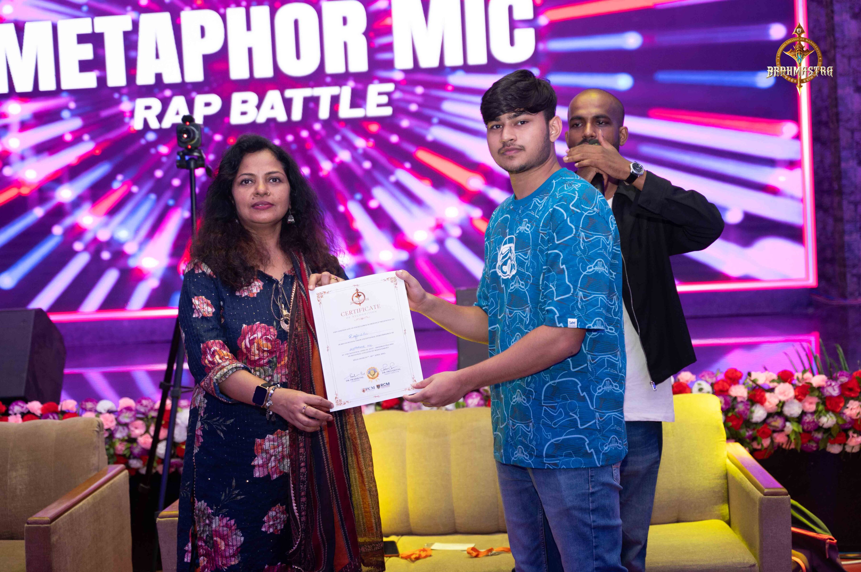 METAPHOR MIC - Regional College Of Management